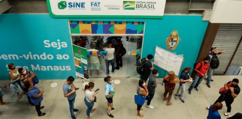 Procurando emprego? Confira as mais de 240 vagas ofertadas pelo Sine Manaus; veja - Portal CM7 ...